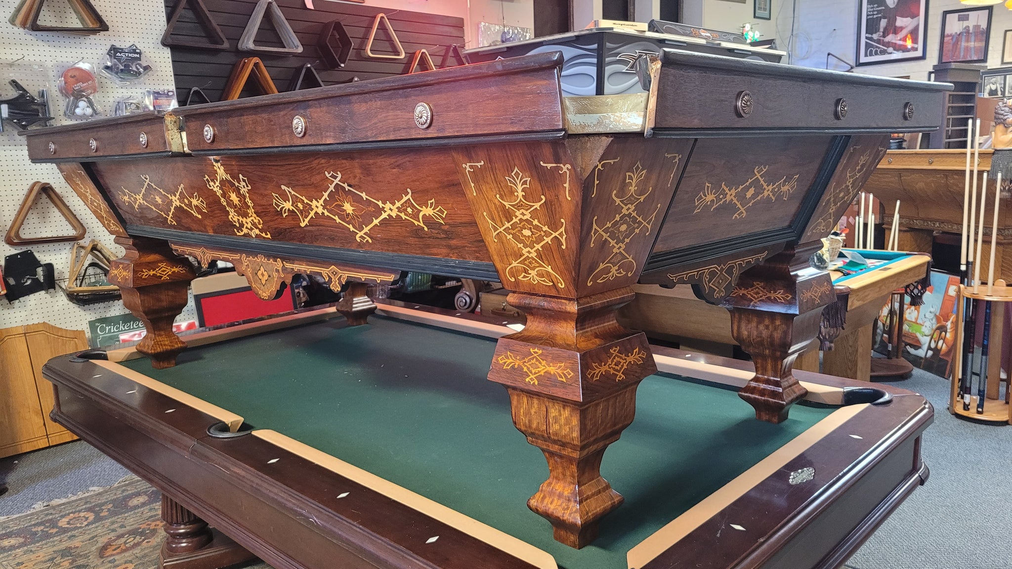 The ECLIPSE Antique Pool Table by Brunswick Balke Collender Circa 1890 ...
